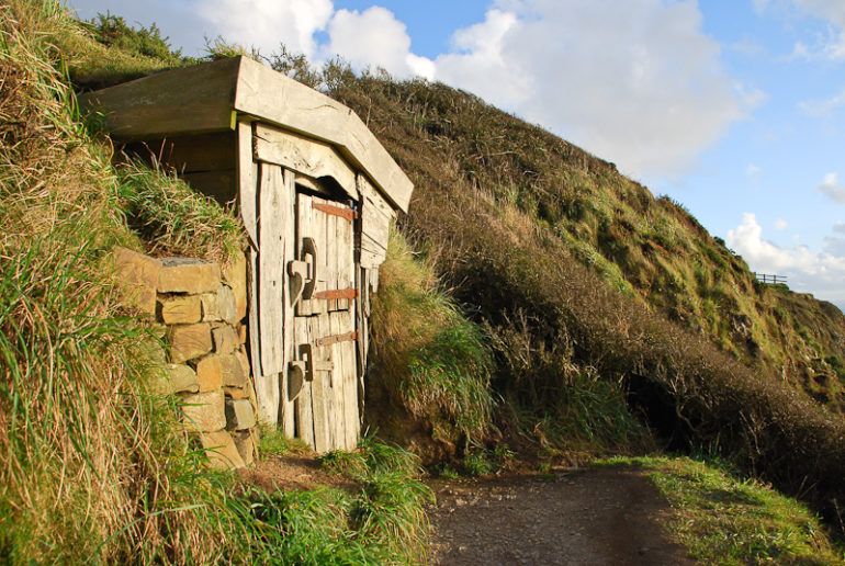 The secluded shacks and sheds of famous writers - Cottage Life