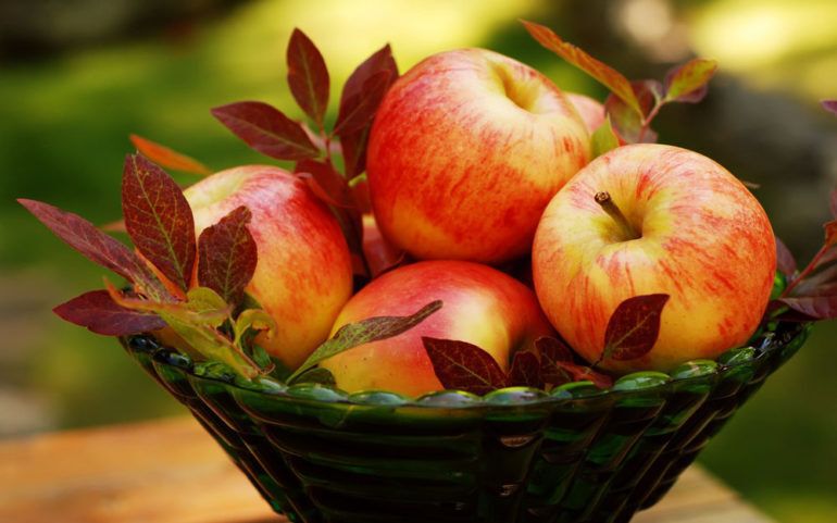 15 unconventional ways to use up fall apples - Cottage Life