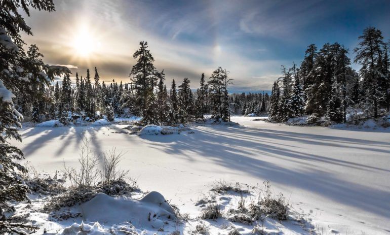 25 scenes that prove winter cottaging is the best - Cottage Life