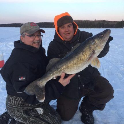 Biggest walleye in 75 years caught and released in Dryden, Ontario ...