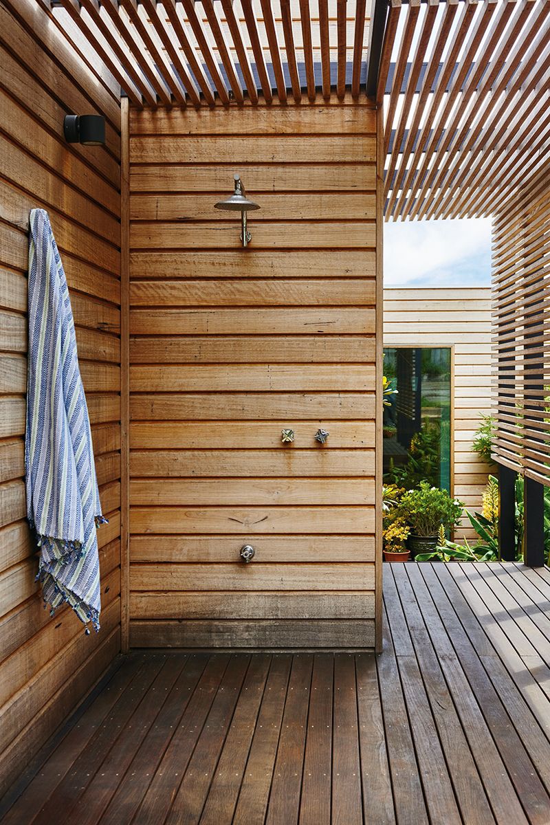 5 steps for building the best outdoor shower on the lake - Cottage Life
