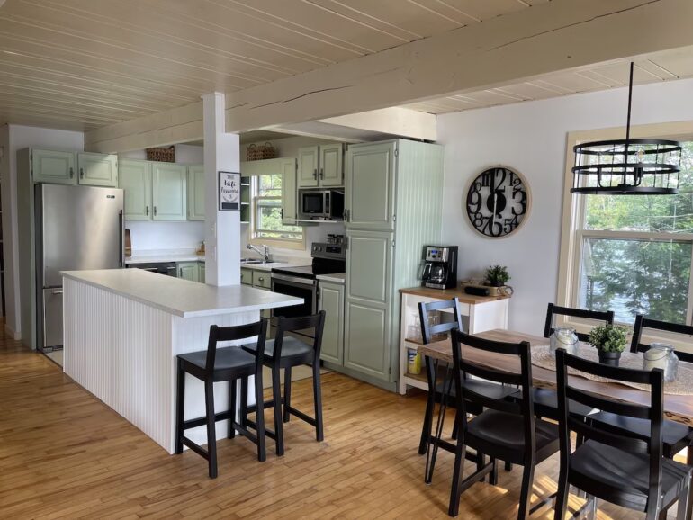 Winner, winner! This Nova Scotia cottage surrounded by water is Vrbo's ...