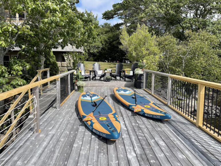 Winner, winner! This Nova Scotia cottage surrounded by water is Vrbo's ...